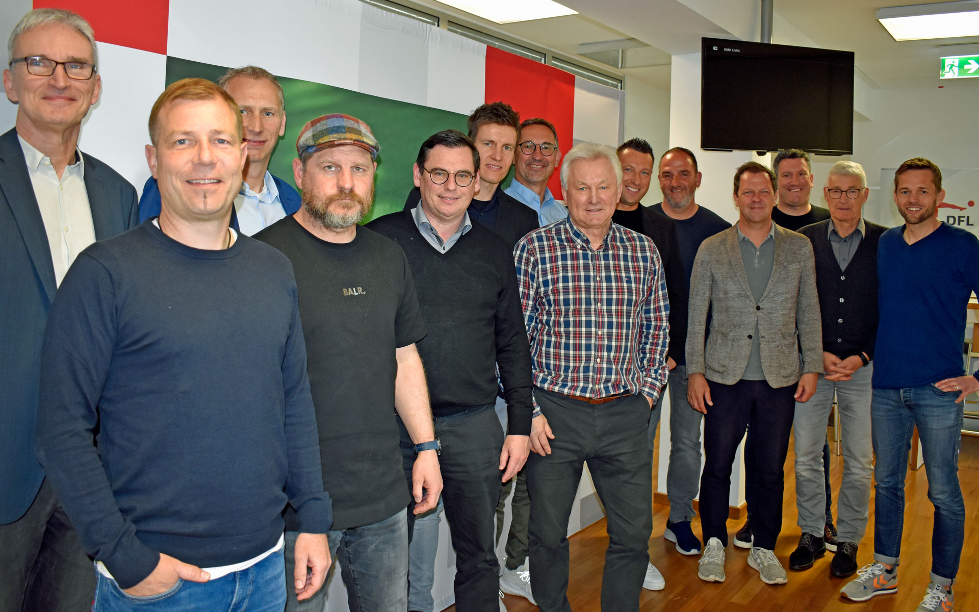 Nächster Austausch zwischen DFL, BDFL, Profitrainern und ...