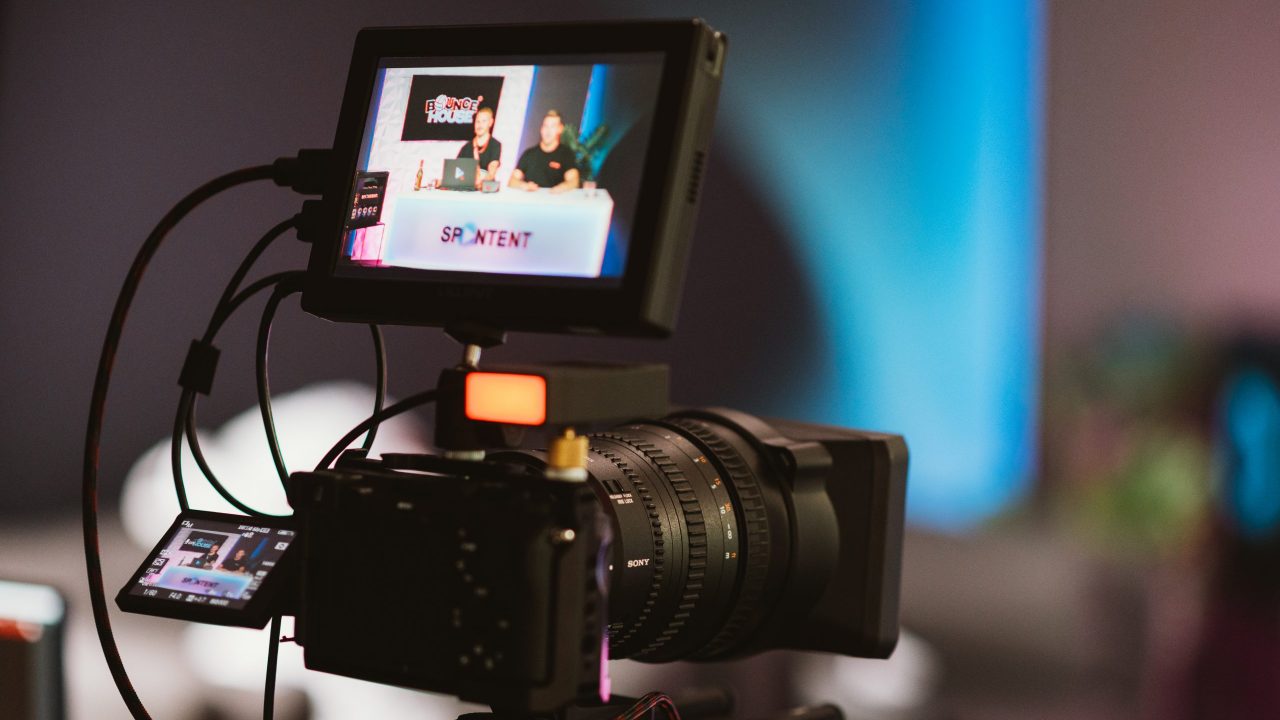 Spontent übernimmt Medienproduktion der Virtual Bundesliga | DFL Deutsche Fußball Liga