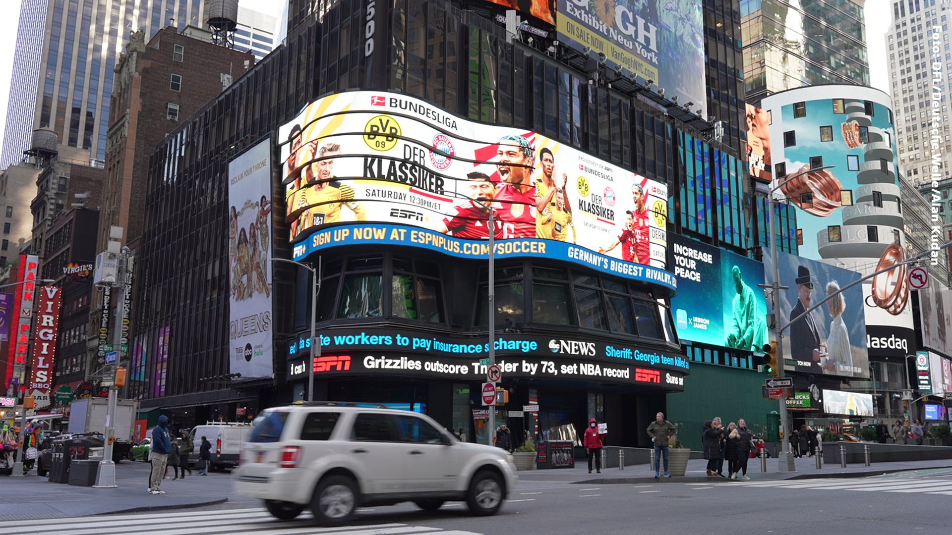 Klassiker showdown draws global audience | DFL Deutsche Fußball Liga