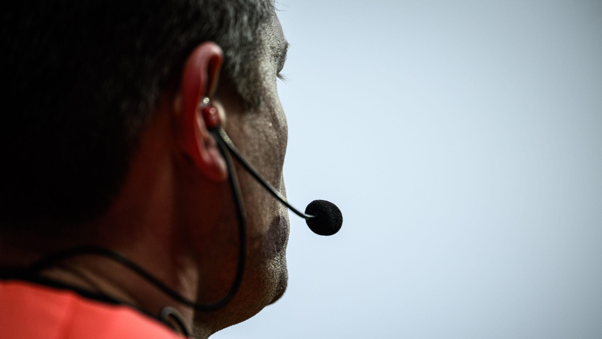 Referee announcements, player tracking, offside detection: changes for the 2025-26 season | DFL ...